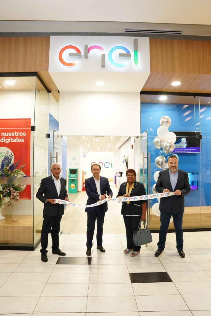 Enel Perú inaugura nuevo centro de servicio en Mallplaza Comas